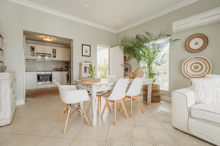 Palms Manor On Kingswood Golf Estate - George