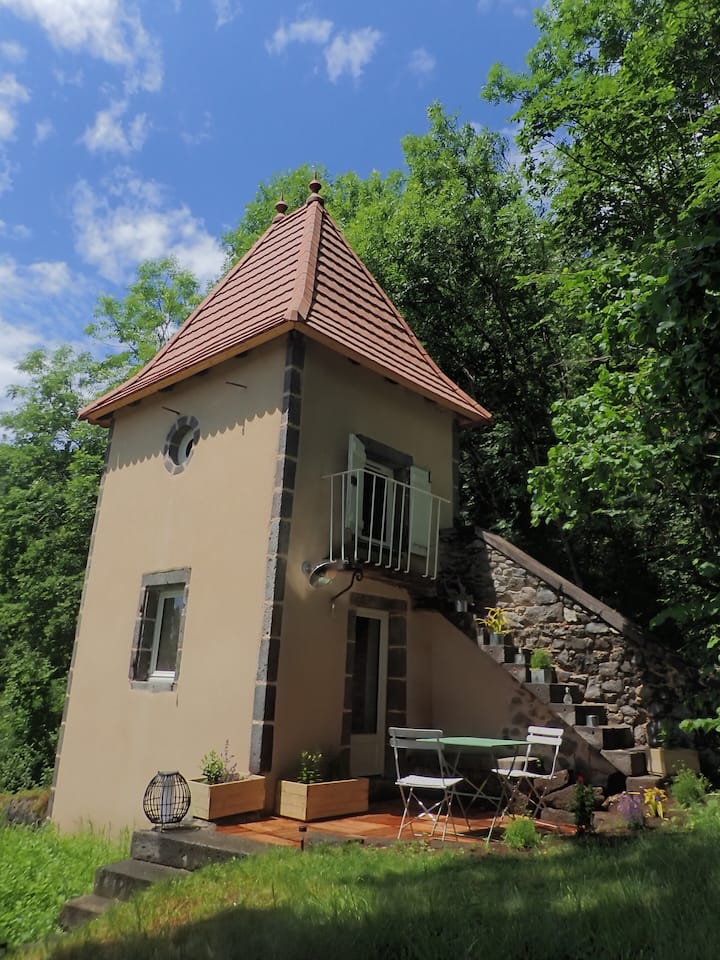 Le Pigeonnier "Insolite Et Romantique" - Pontgibaud
