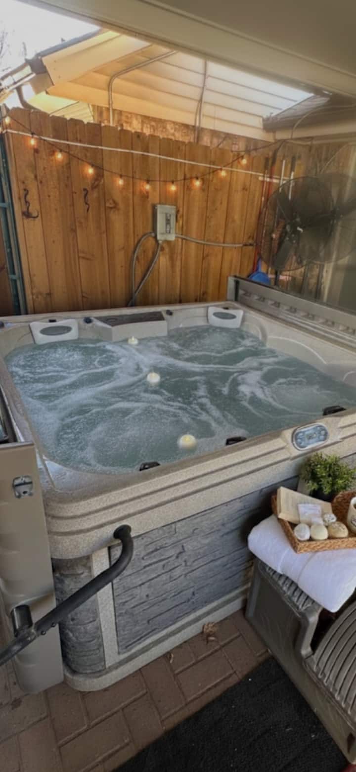 Your World Cup Basecamp: Hot Tub, Prime Access! - Grapevine, TX