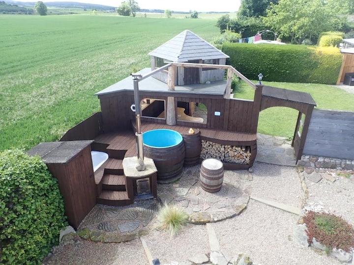 Private Speyside Tipi | Whisky Hot Tub - Forres