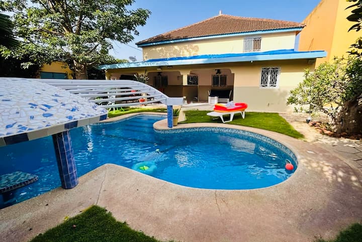 Villa 5 Chambres & Piscine Au Coeur De Saly - Senegal