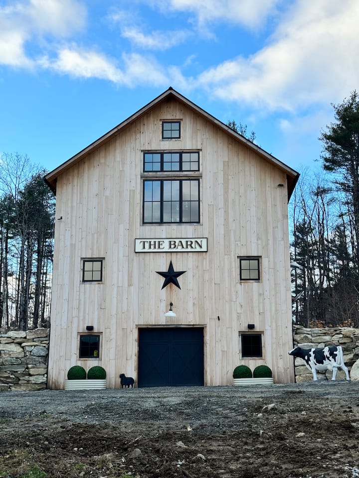 Luxury Barn Retreat In Vermont - Bromley Mountain, VT