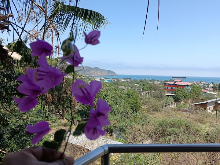 Casa Bill Clinton: The Main Deck (#2) - Machalilla