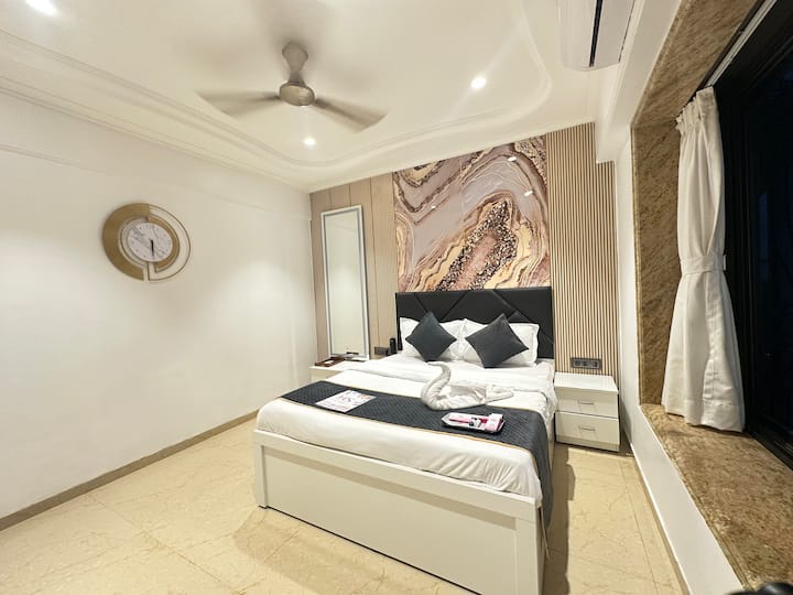 Luxury 3 Bedroom-wifi-chef-comp Breakfast-laundry - Mumbai