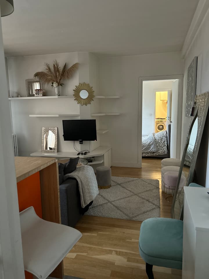 Appartement T2 à Bagneux 5 Min De Porte D’orléans. - Cachan
