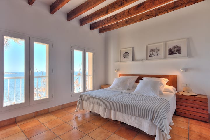 Can Bàn, Ibizan Vibe On The Seafront - Île de Ibiza