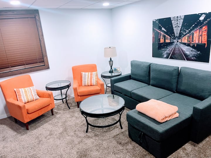 Comfortable Home In Newbo/downtown - King Bed! - Cedar Rapids, IA