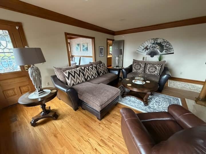 Mansion In Gresham - Gresham, OR