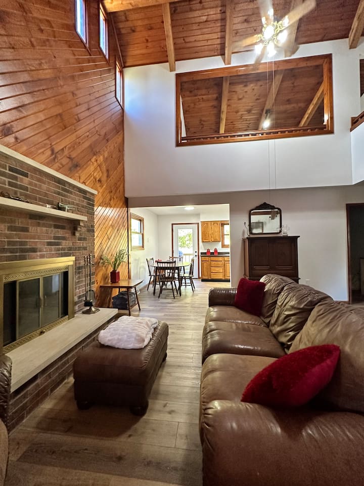 Country Escape (20 Mins From Indiana University) - Bloomington, IN