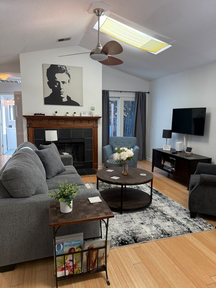 Peaceful, Modern Retreat Near Beaches And Downtown - Mount Pleasant, SC