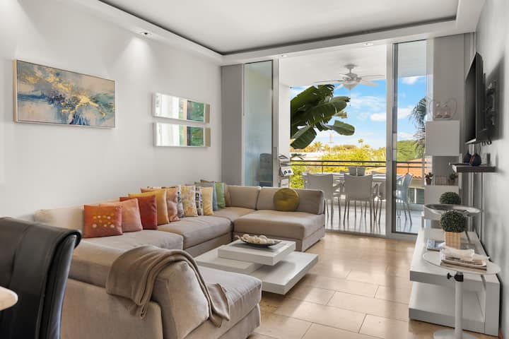 Eagle Beach Area Sunset Getaway W/ King Bed - Aruba