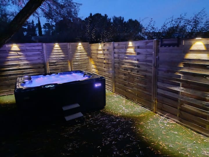 Villa Avec Jacuzzi - Nans-les-Pins