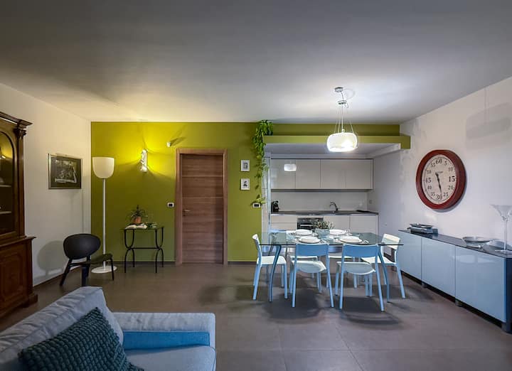 Casa Con Giardino In Collina - Piemonte