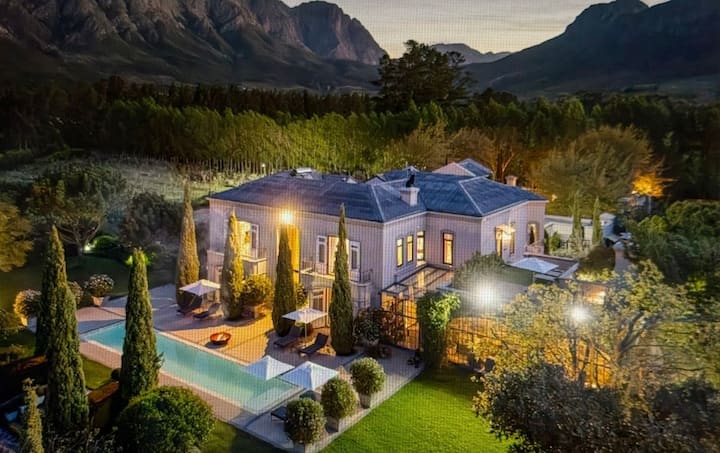 The Main Luxury  “Sandstone House” Franschhoek - Franschhoek