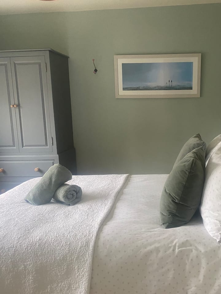 Norfolk Coast Cottage. Sleeps 4 Adults, 4 Children - Norfolk