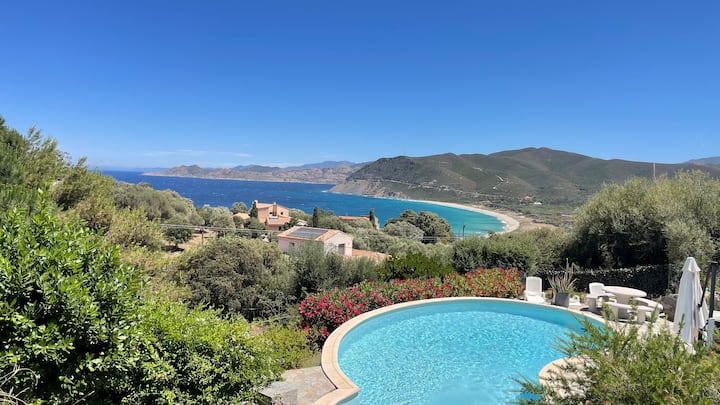 Villa Avec Piscine, 3 Chambres, Superbe Vue Mer, - Belgodère