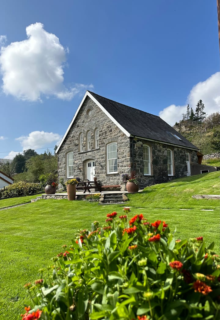 Snowdonia:  Charming Converted Chapel - Snowdonia National Park