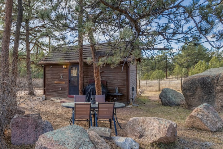 Twin Rock Bunkhouse Rocky Mountain Spring Escape - Colorado