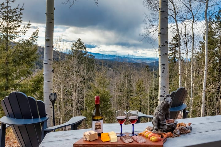 Experience The Splendor Of Pikes Peak Snow-pets - Colorado
