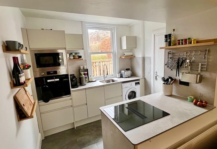 Cosy Cottage, Ideal For Lovers Of The Outdoors - Innerleithen
