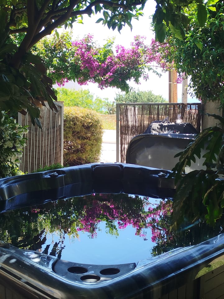 Lavandou « Néroli » 3* Spa, Vue Mer, Tout à Pied - Le Lavandou