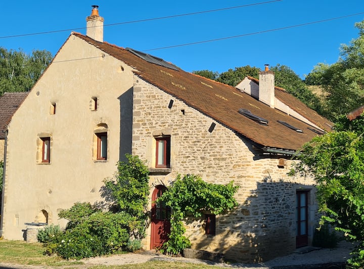 Le Gîte Des Fontaines, Au Cœur De La Bourgogne - France