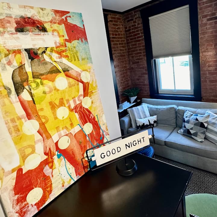 Splish Splash Studio In Otr By Ziegler Park Pool🐠 - Cincinnati, OH