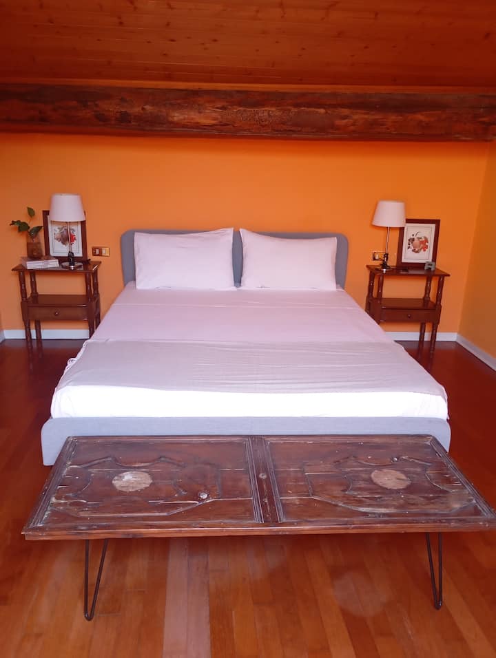 Holiday Home In The Orange Village: With Kitchen - Parma