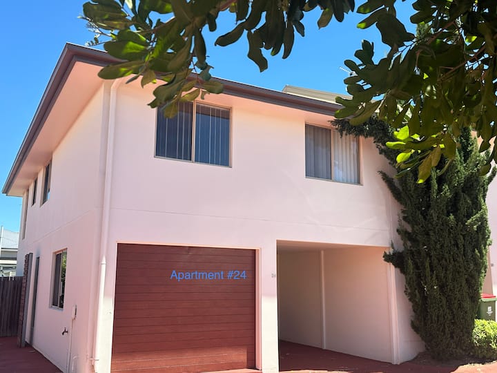 " The Groves" #24 City Apartment - Toowoomba