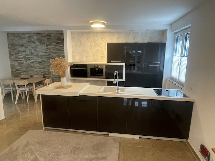 Barriere Freie Luxuswohnung Mit Garten Und Palme - Georgsmarienhütte