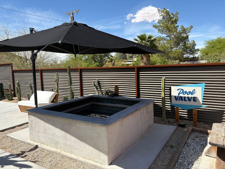 The Neon Cactus - Private Retreat In 29 Palms - Twentynine Palms, CA