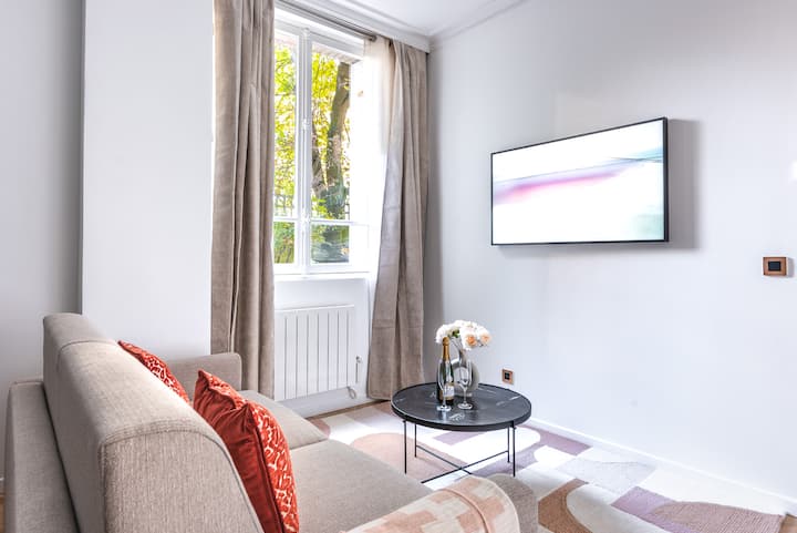 Charmant & Cosy Appartement Pour 4 Personnes - Paris 20e Arrondissement