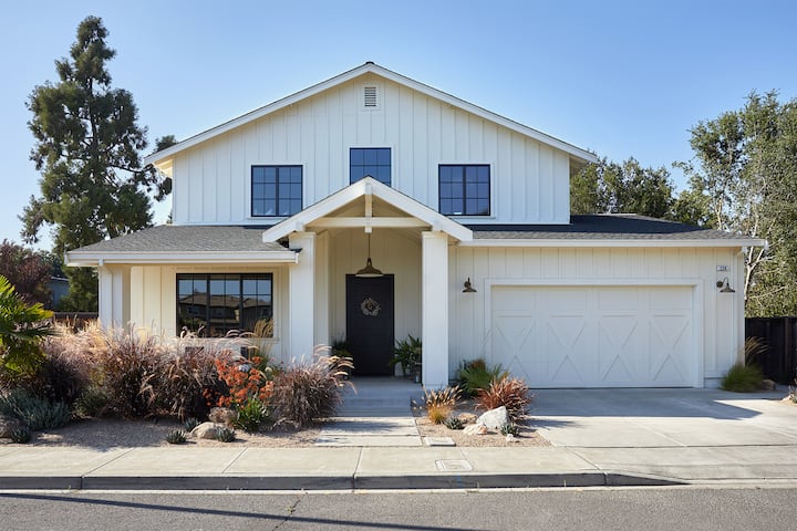 Modern Home In Napa Valley - Napa, CA