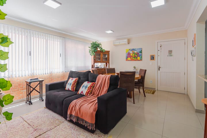 No Mont Serrat 2 Dormitórios Com Garagem - Porto Alegre