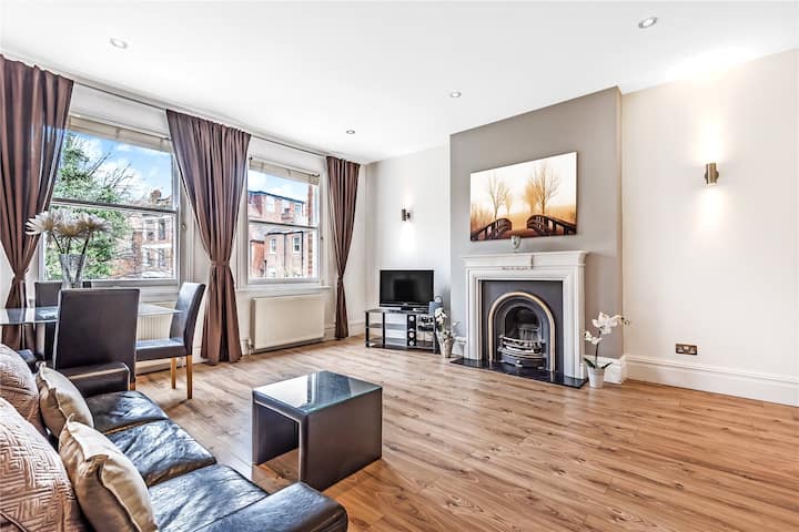Amazing One Bedroom Apartment In Great Location - Londen