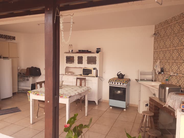 Suíte A Confortavel E Espaçosa Com Garagem - Pouso Alegre