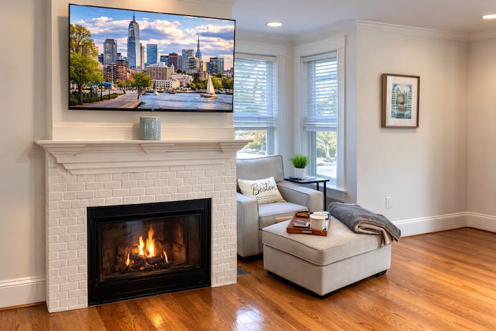 Bright Modern Condo 10 Mins To Boston With Parking - Somerville, MA