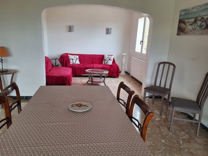 Chez Jean Et Jeannette - Beaujolais