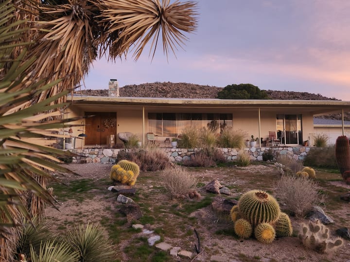 The Draper House - Yucca Valley, CA
