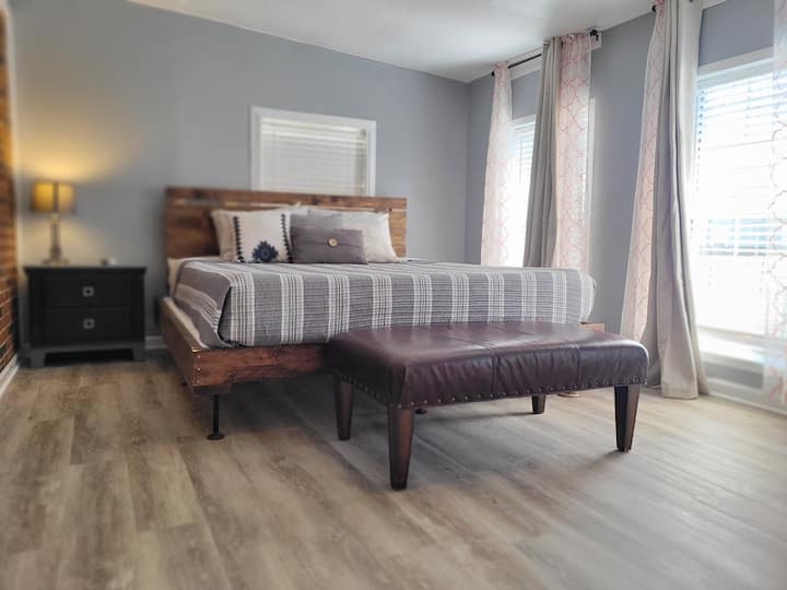 Efficiency Suite-king Bed 8 Min Walkdowntown - Augusta, GA