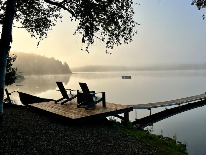 Birch Banks - Waterfront  Family Cottage - Ontario