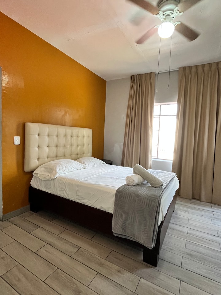 Ubicado Estudio En Zona Chapultepec, “Niagara” - Guadalajara