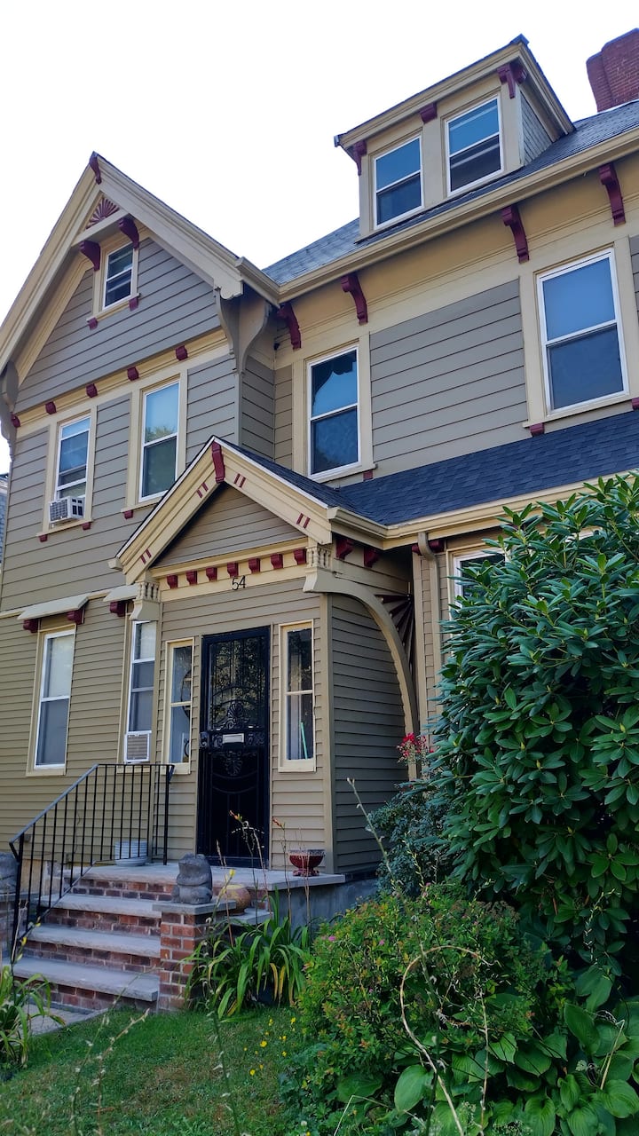 Charming 19th Century Boston Home Private Unit - Boston, MA