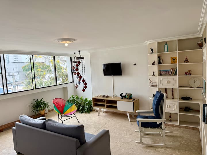 Private, Spacious And Well Located Just Like Home - Bolívar
