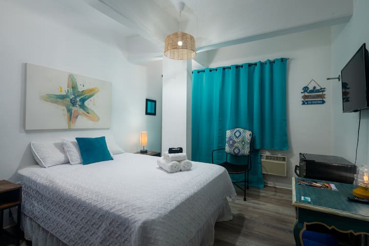 Tropical Guest House - Vieques