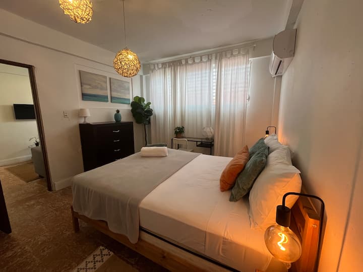 Newly Renovated Cozy 2 Bedroom Apt In Ocean Park - San Juan