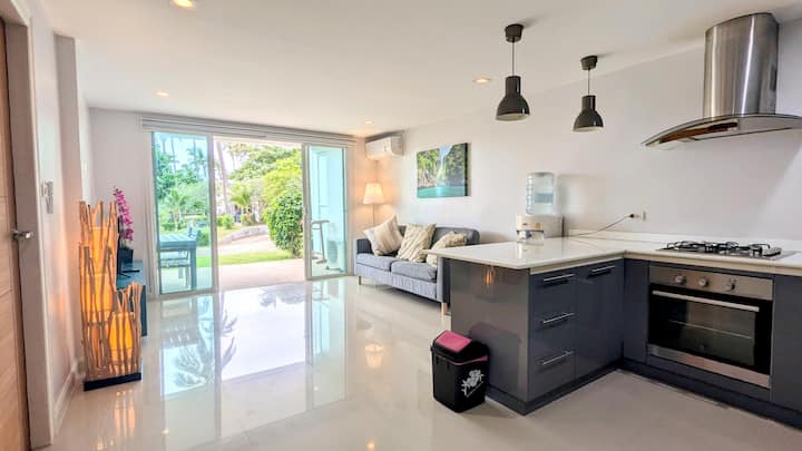 Stylish 2 Bed Ground Floor Apartment, Pool & Beach - Koh Lanta