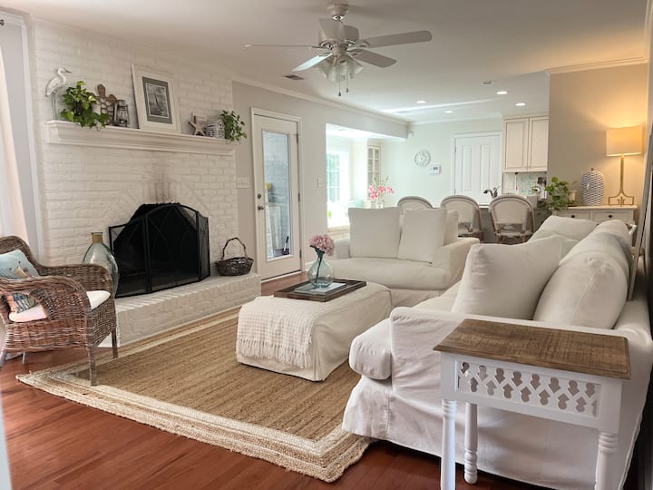 Ranch Home In Quiet Shem Creek Neighborhood - Mount Pleasant, SC