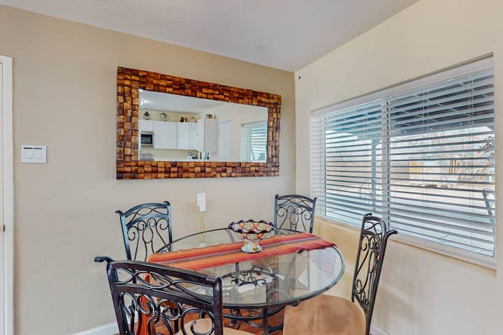 Huge Private Lot Fully Fenced, Room For Trailers - Albuquerque