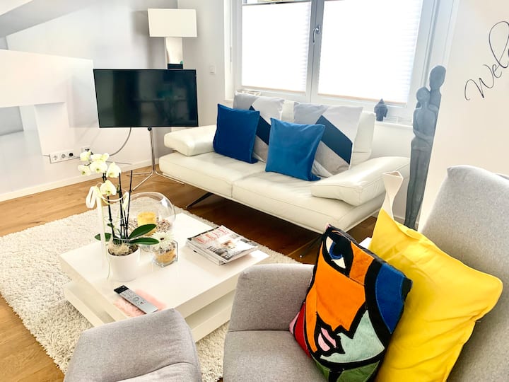 Business-suite: 277 Mbit Wifi & Balcony, Garage - Mönchengladbach